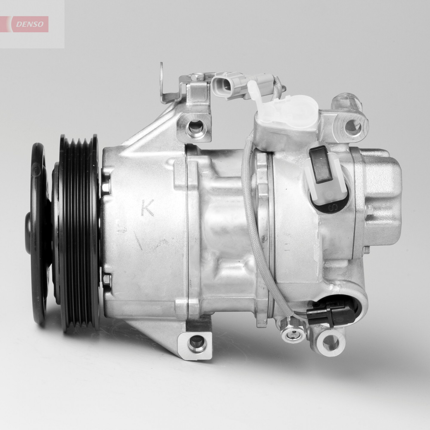 Compressor, air conditioning DENSO DCP50242 - Trodo.com
